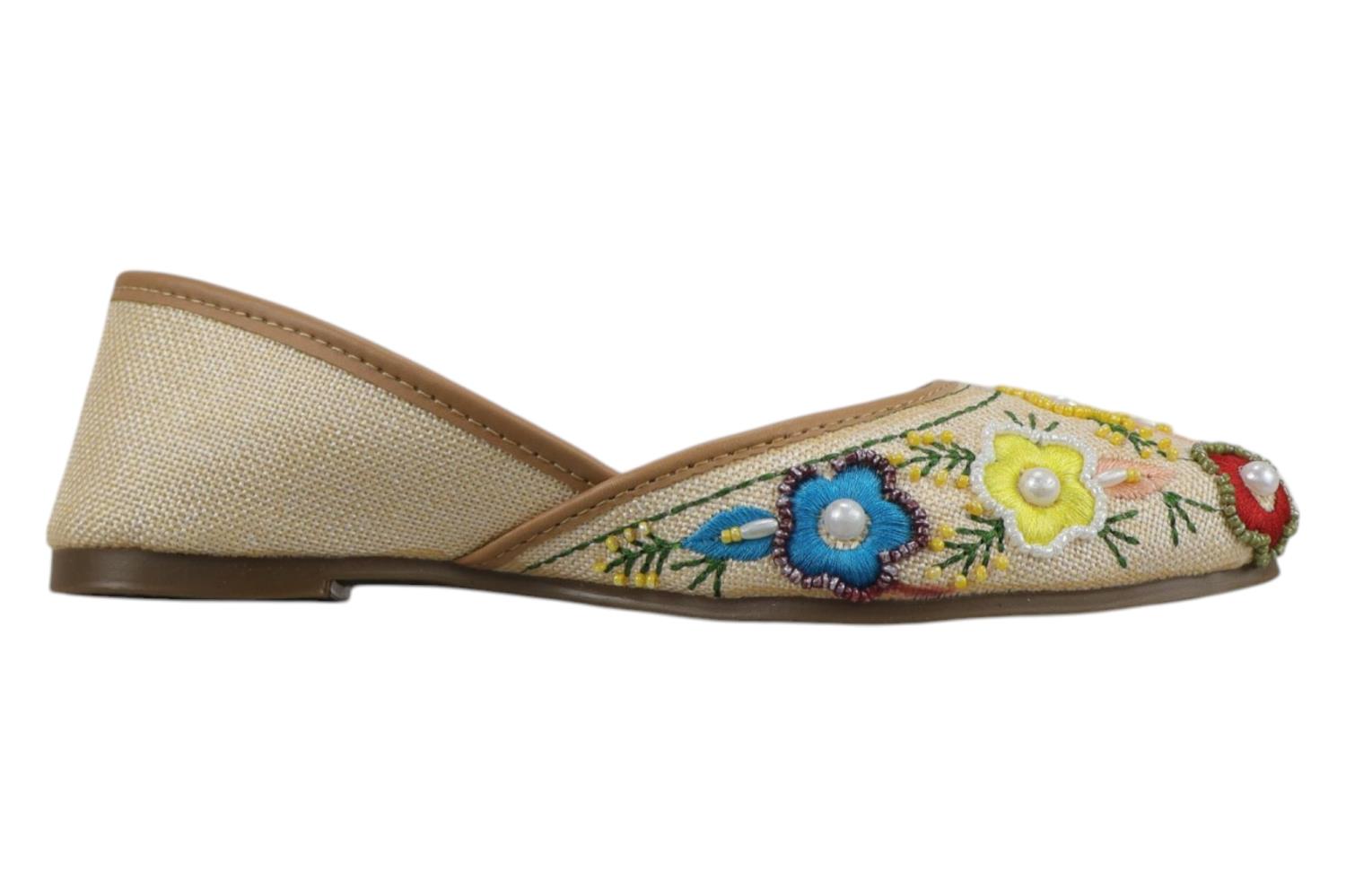 ARCANIS CREAM MOJARIS ::PARMAR BOOT HOUSE | Buy Footwear and ...